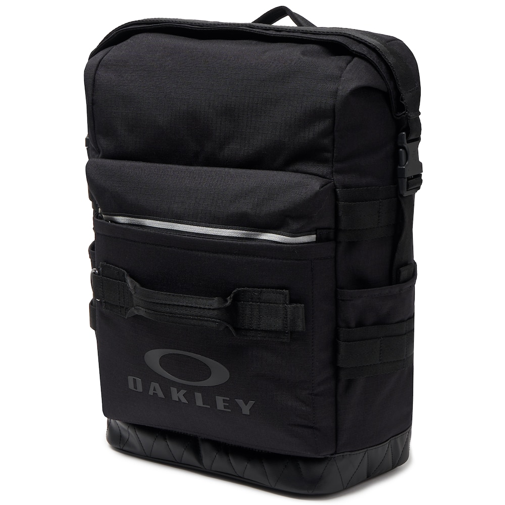 Oakley Utility Folded Backpack - Blackout | Oakley US Store
