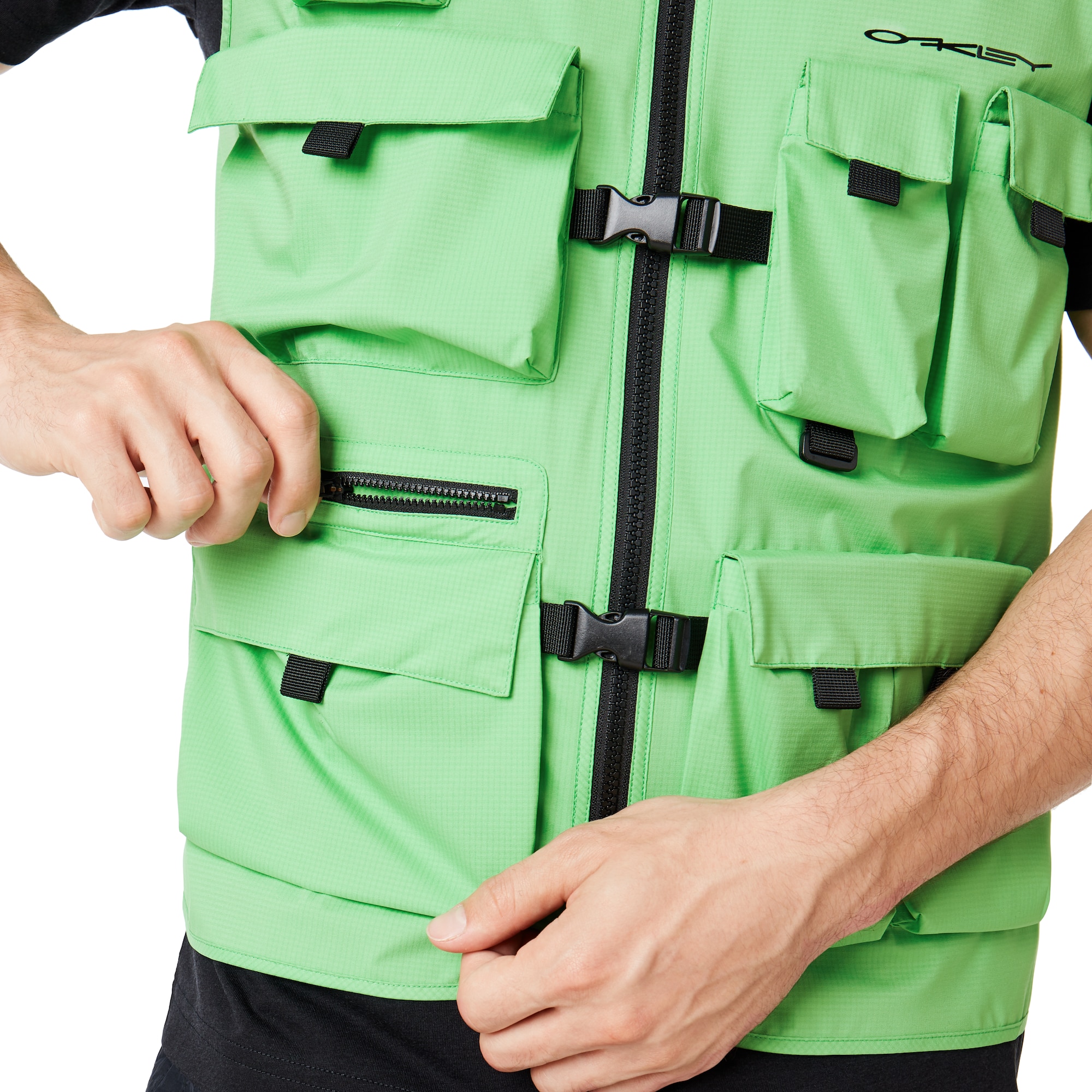 Oakley Outdoor Vest - Laser Green - 412766-73E | Oakley US Store