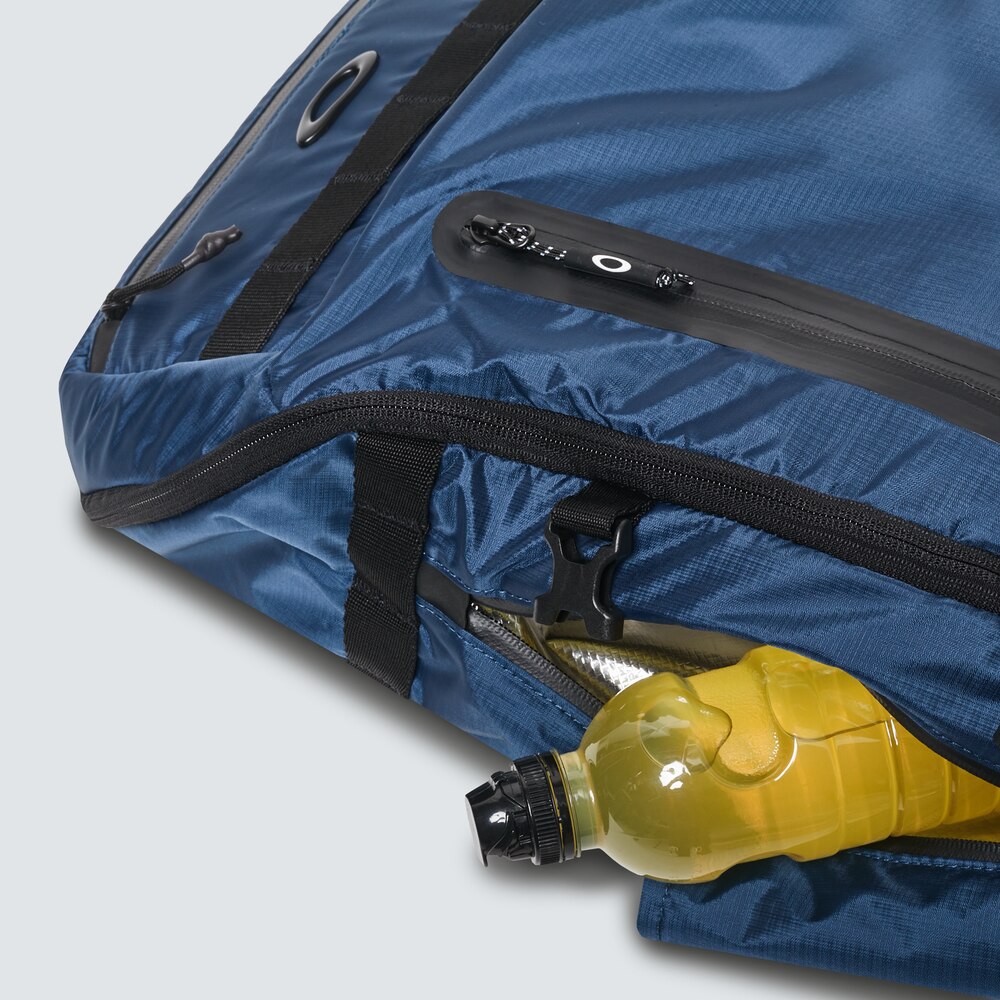 Oakley Outdoor Backpack - Universal Blue - FOS900017-6ZZ | Oakley US Store
