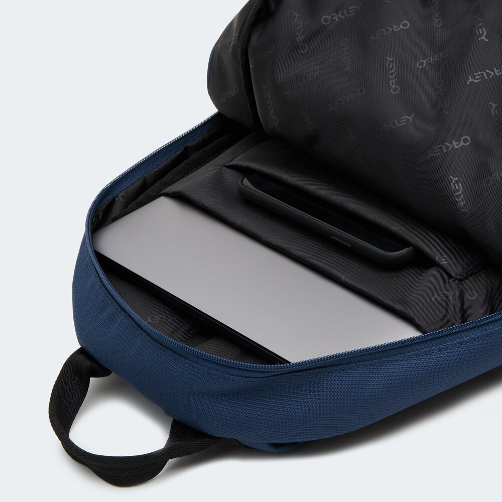 Oakley Street Backpack - Universal Blue - 921417-6ZZ | Oakley US Store