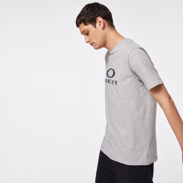 Apparel: Sportswear & Outdoor Clothing | Oakley®