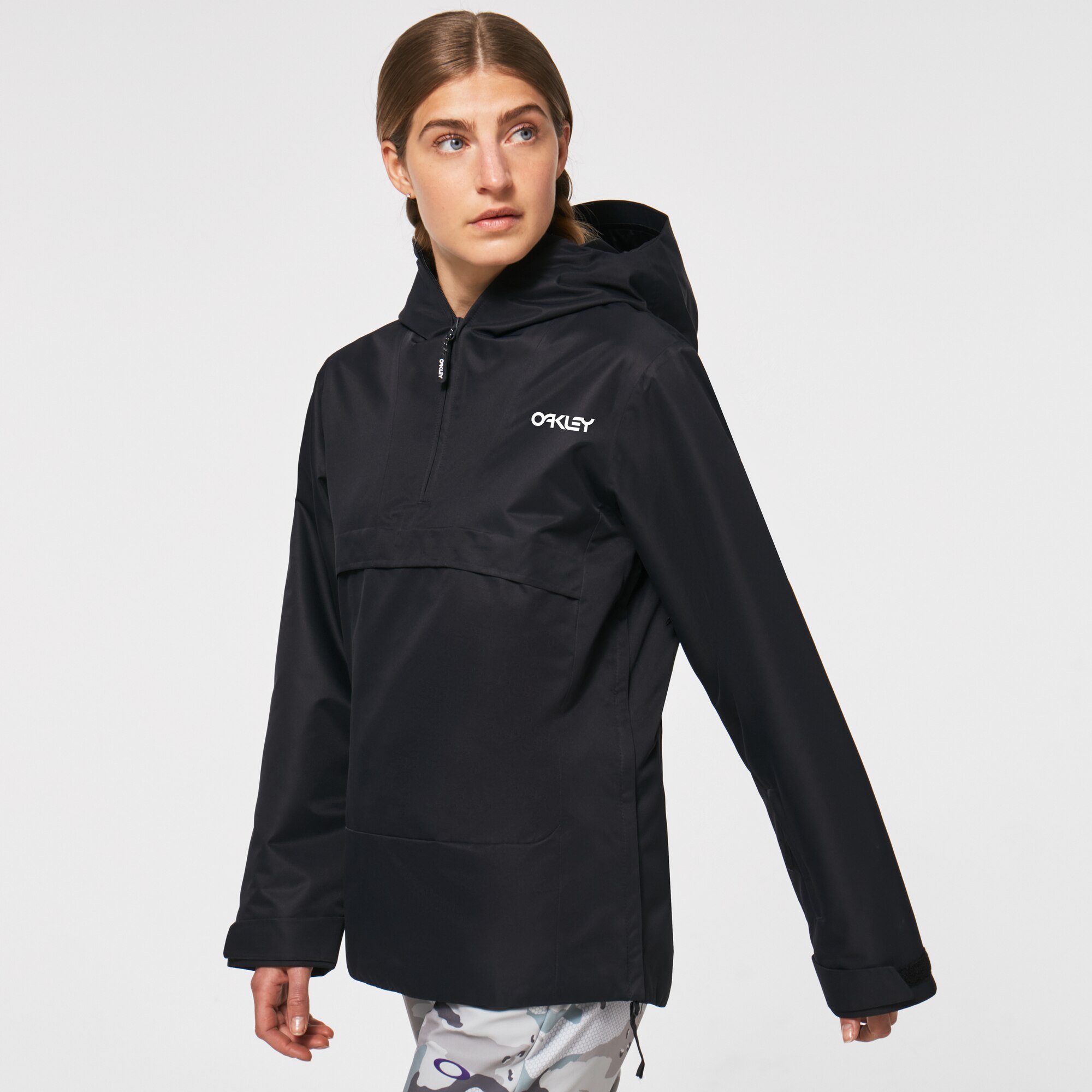 Oakley Holly Anorak - Blackout | Oakley ROE Store