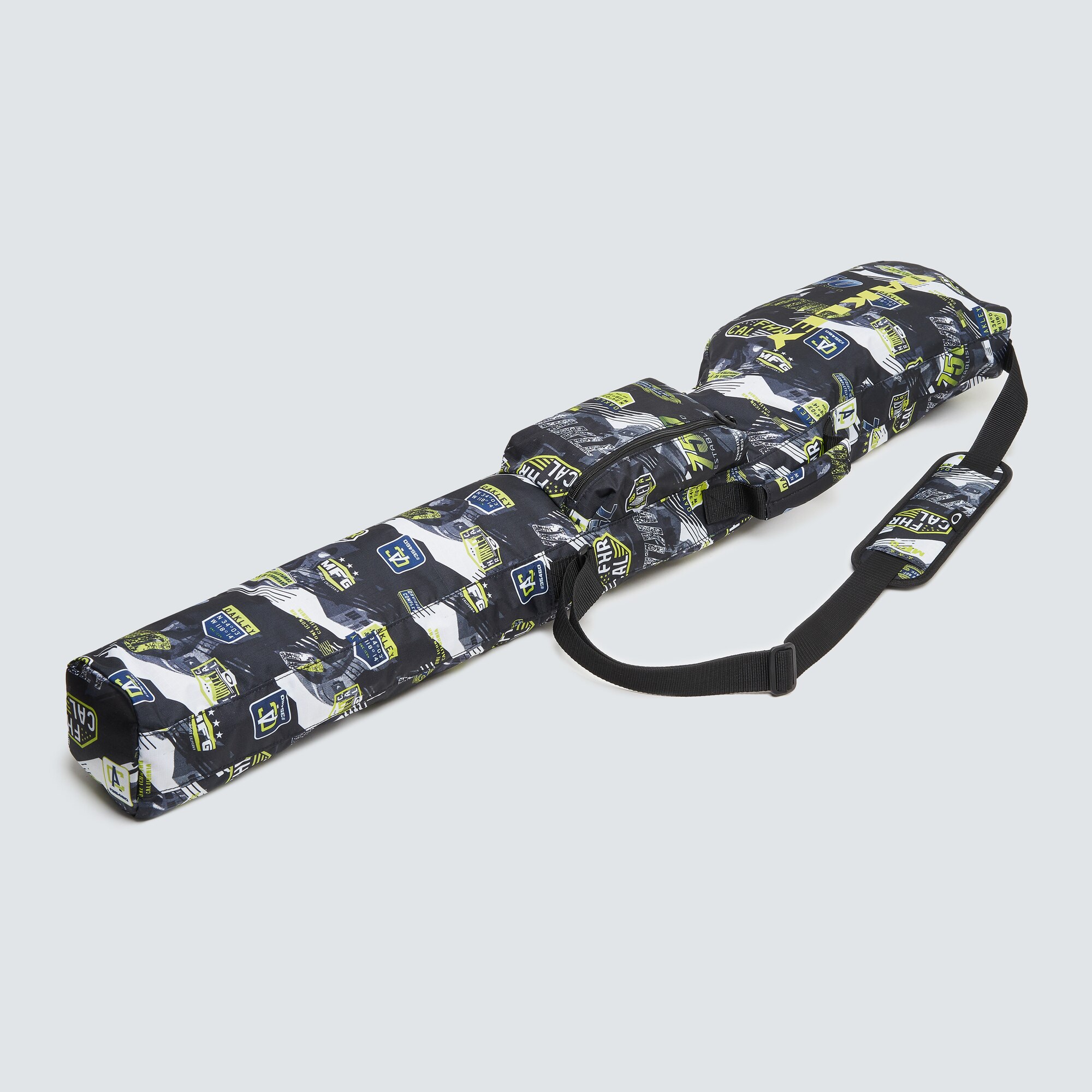 Oakley Oakley Club Case 16.0 - Black Geo Print - FOS901138-01G | Oakley ...