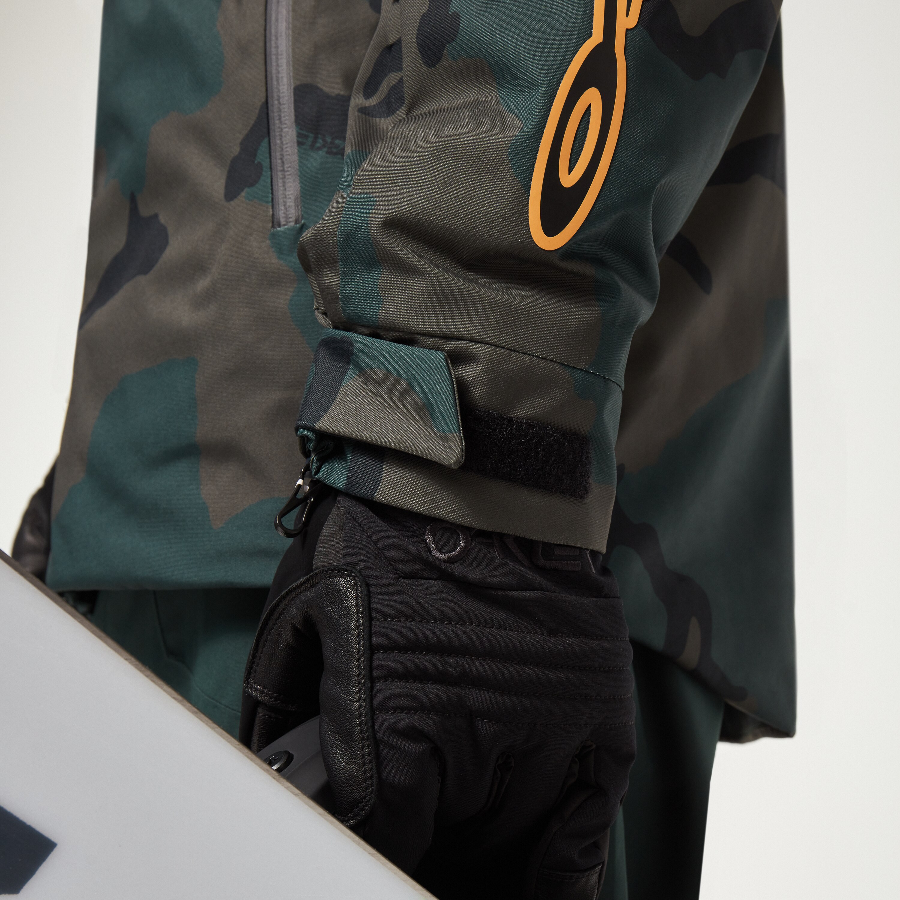 Oakley Tc Gunn 2.0 Rc Shell Jacket - B1B Camo Hunter | Oakley OSI Store ...