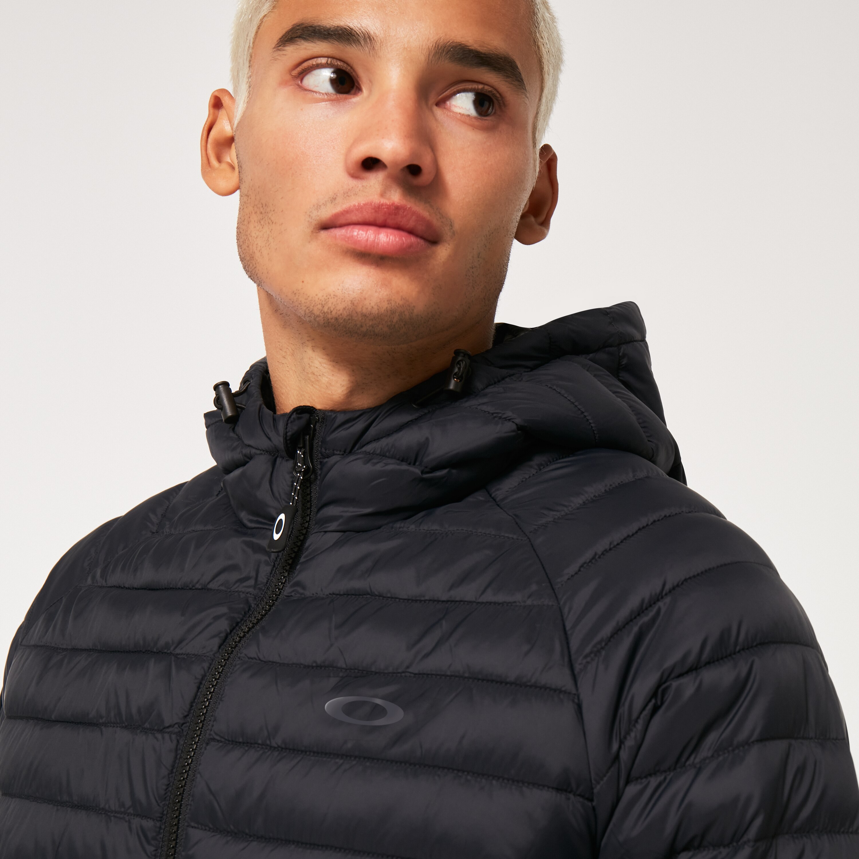 Oakley Omni Thermal Hooded Jacket - Blackout | Oakley US Store