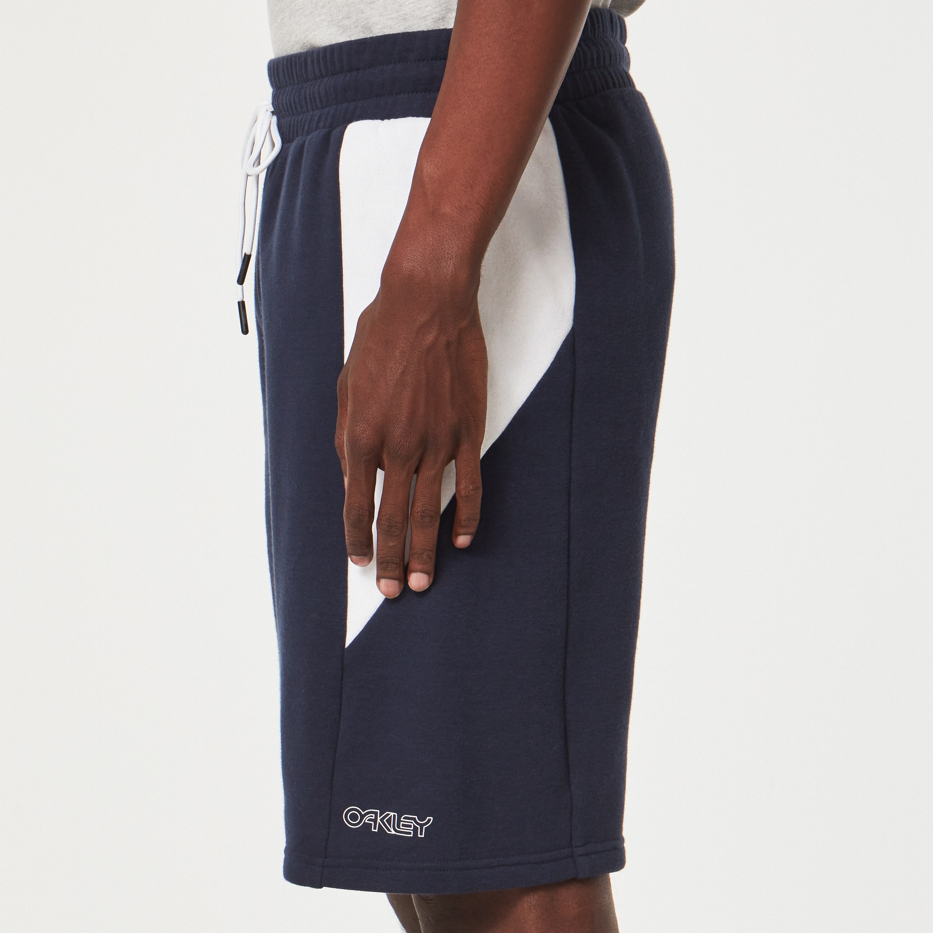 Oakley Throwback Shorts - Fathom | Oakley US Store