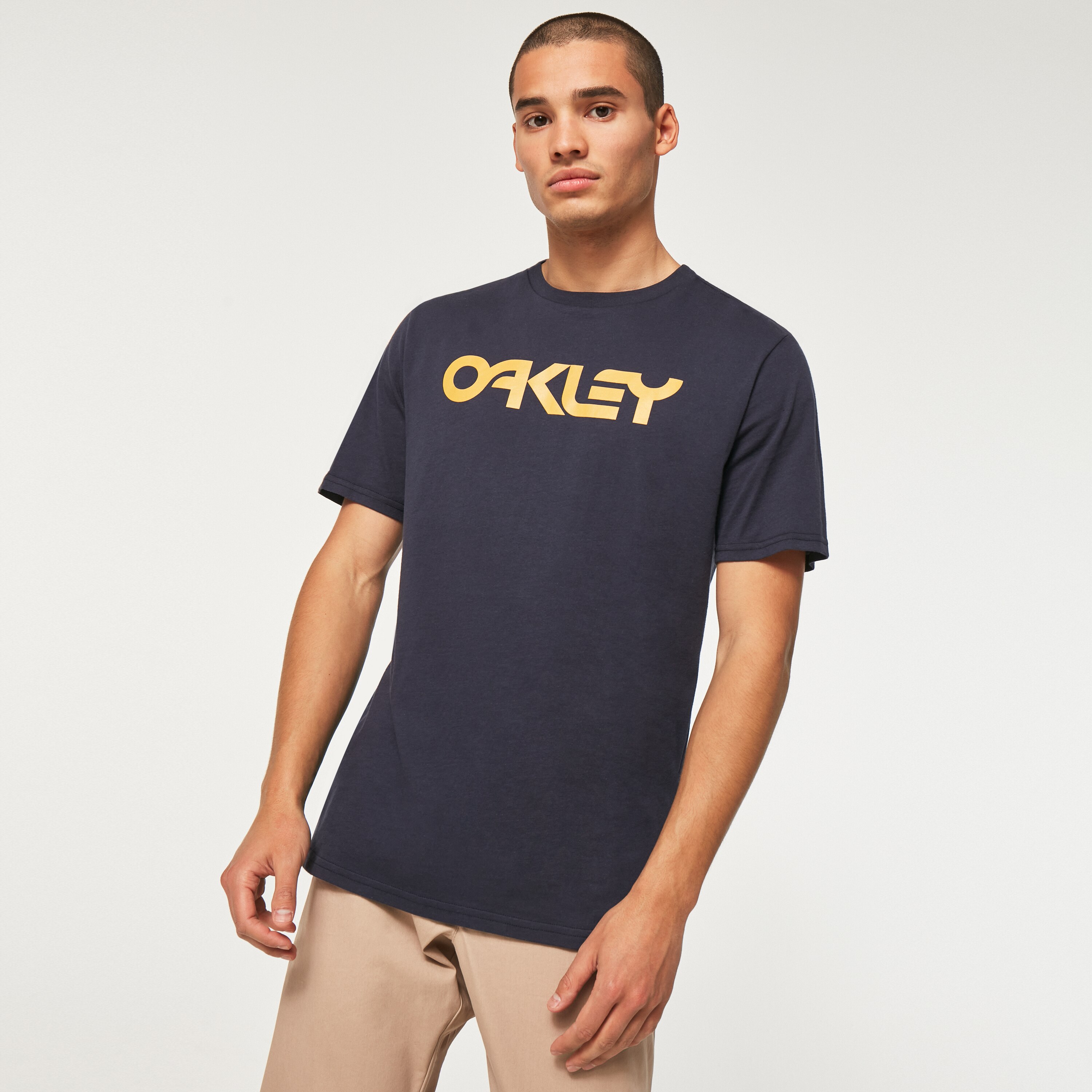Oakley Mark II Tee 2.0 - Fathom/Amber Yellow - FOA404011-9PJ | Oakley ...