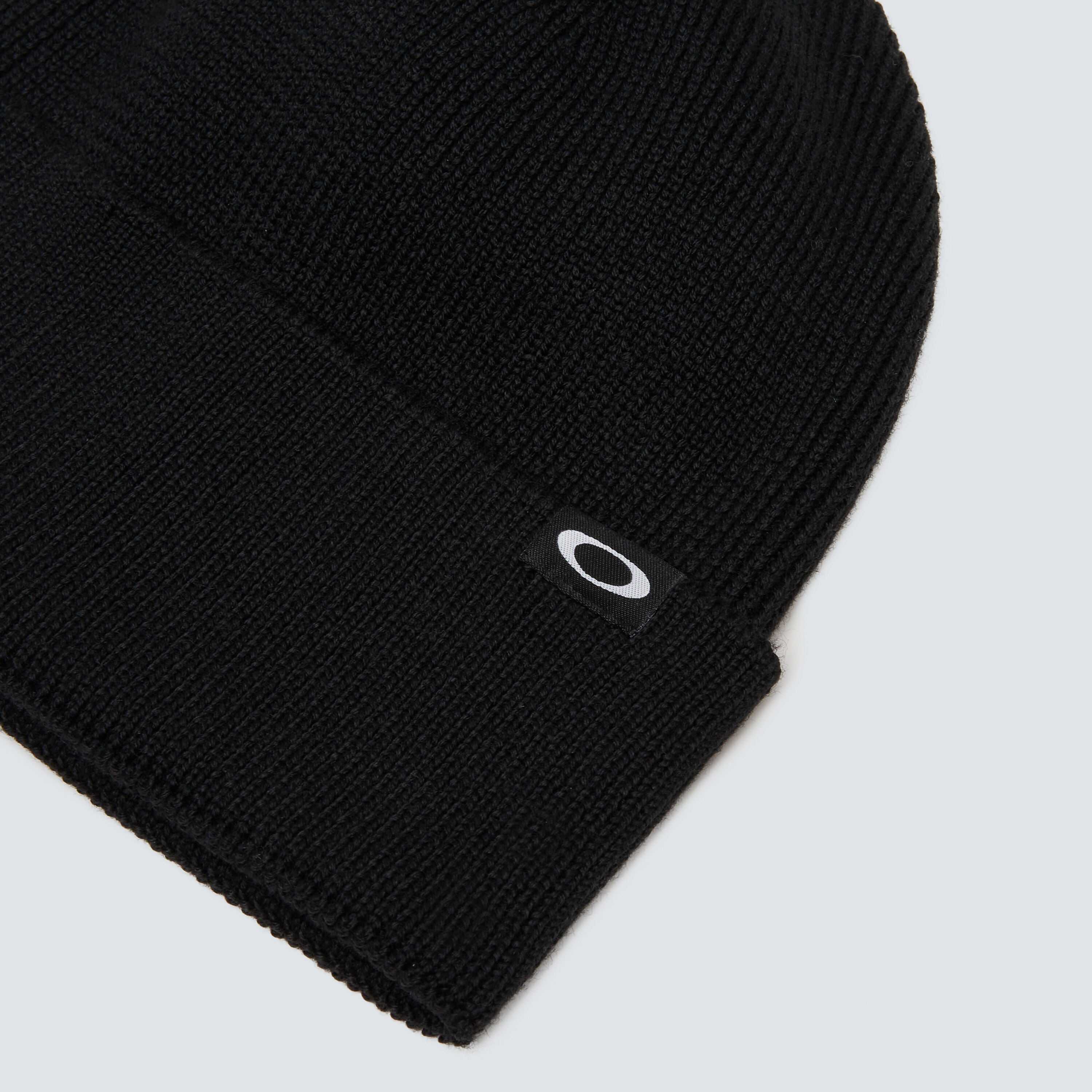 Oakley Cuffed Ellipse Rc Beanie - Blackout | Oakley US Store