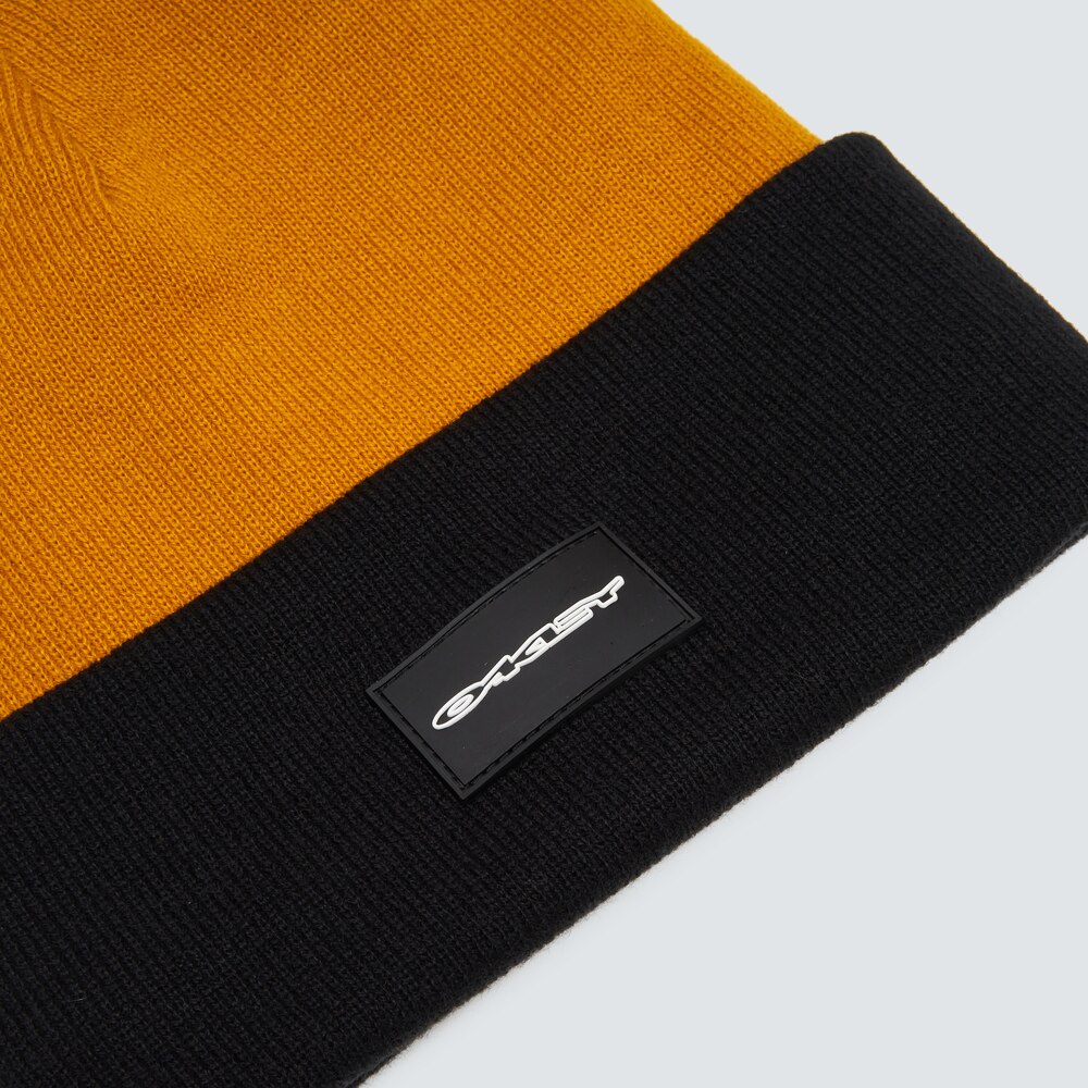 Oakley Tc Stretch Logo Beanie - Blackout/Amber Yellow | Oakley US Store