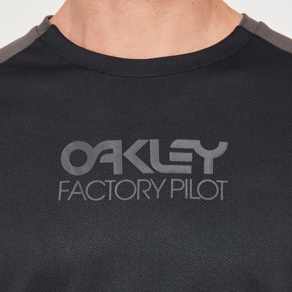 Oakley Factory Pilot Mtb Ls Jersey II - Black/Forged Iron - FOA404497 ...
