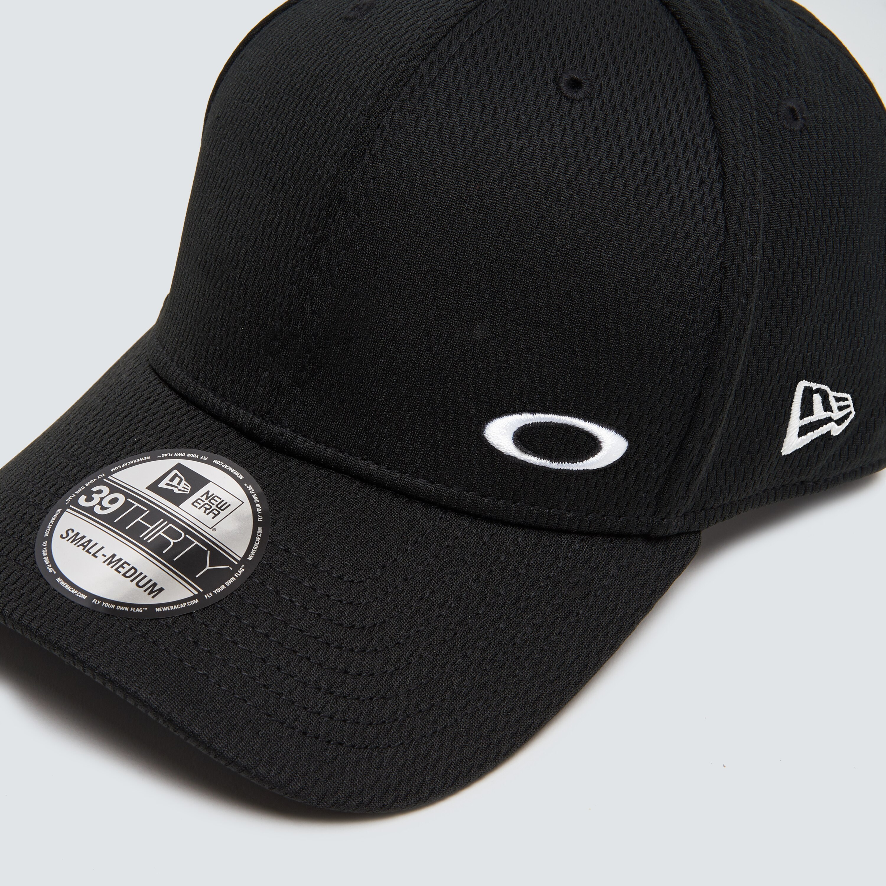 Oakley Tinfoil Cap 2.0 - Blackout | Oakley OSI Store | Official Oakley ...